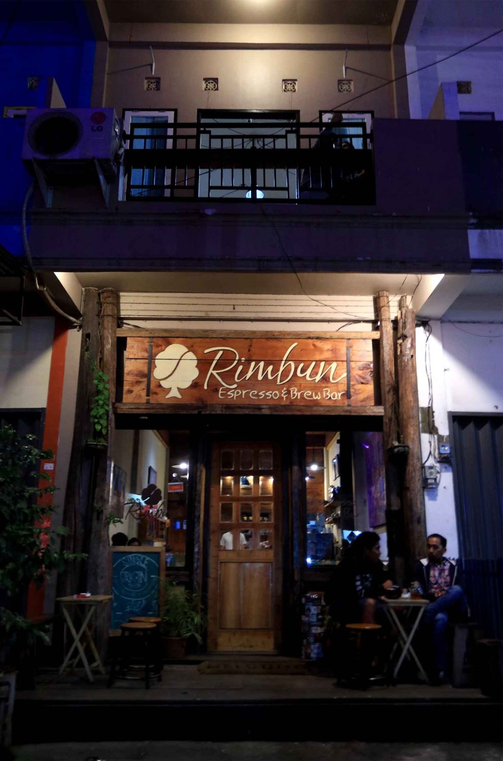 Travelogue : Rimbun Coffee Padang dan Bukittinggi – Cikopi