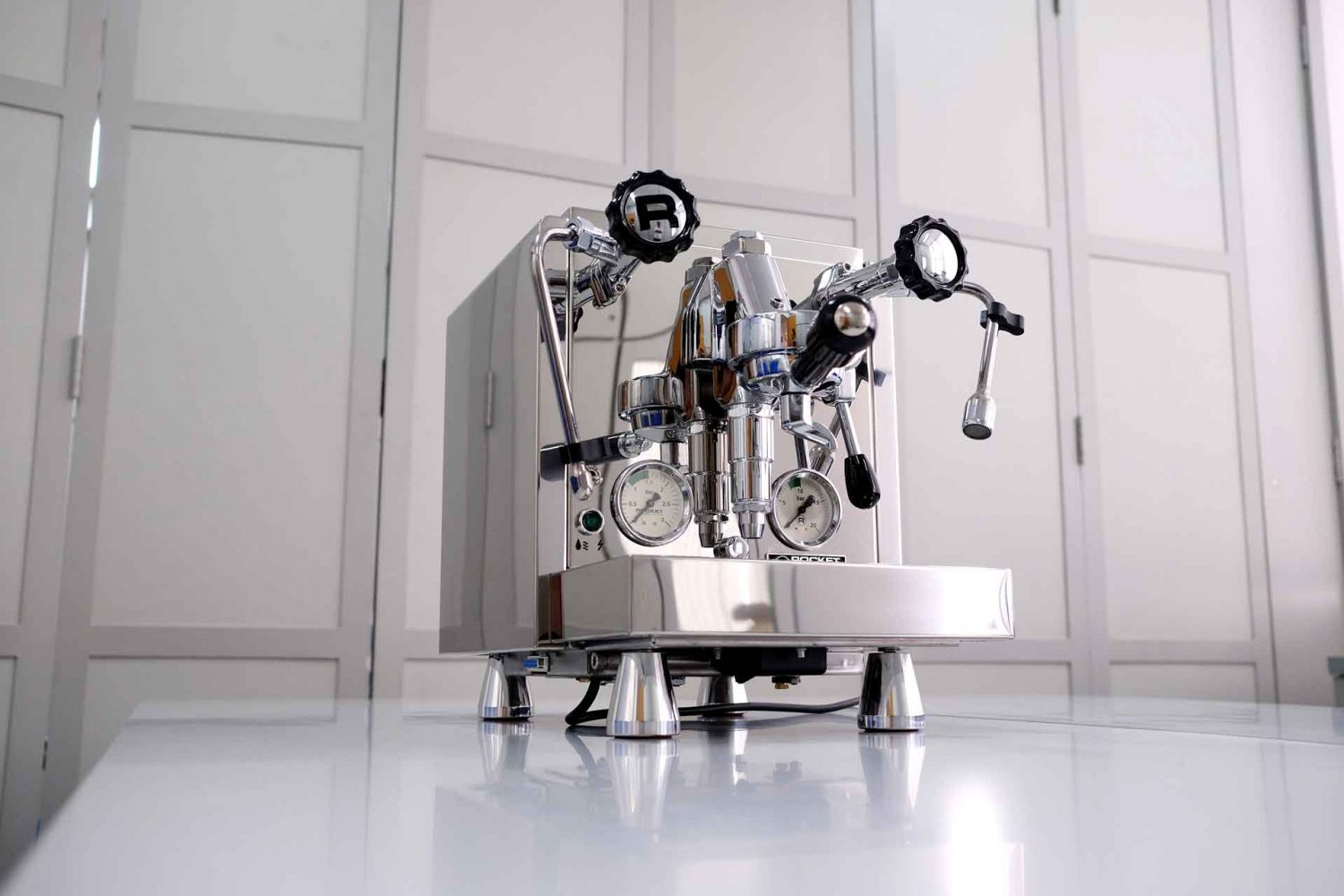 Advertorial : Mesin Espresso Rocket R60V – Cikopi